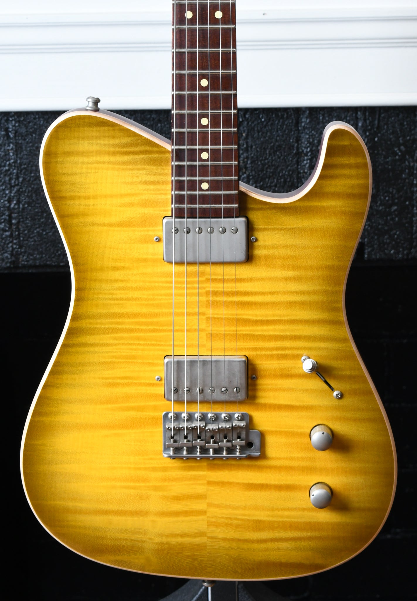 2018 Tausch 665 Deluxe Lemon Burst – Watchtower Guitars